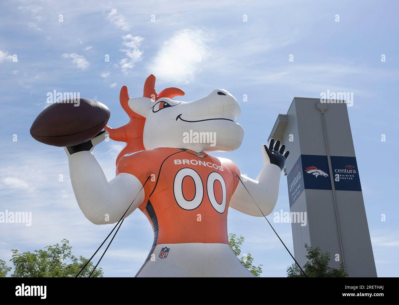 Broncos mascot hi-res stock photography and images - Alamy