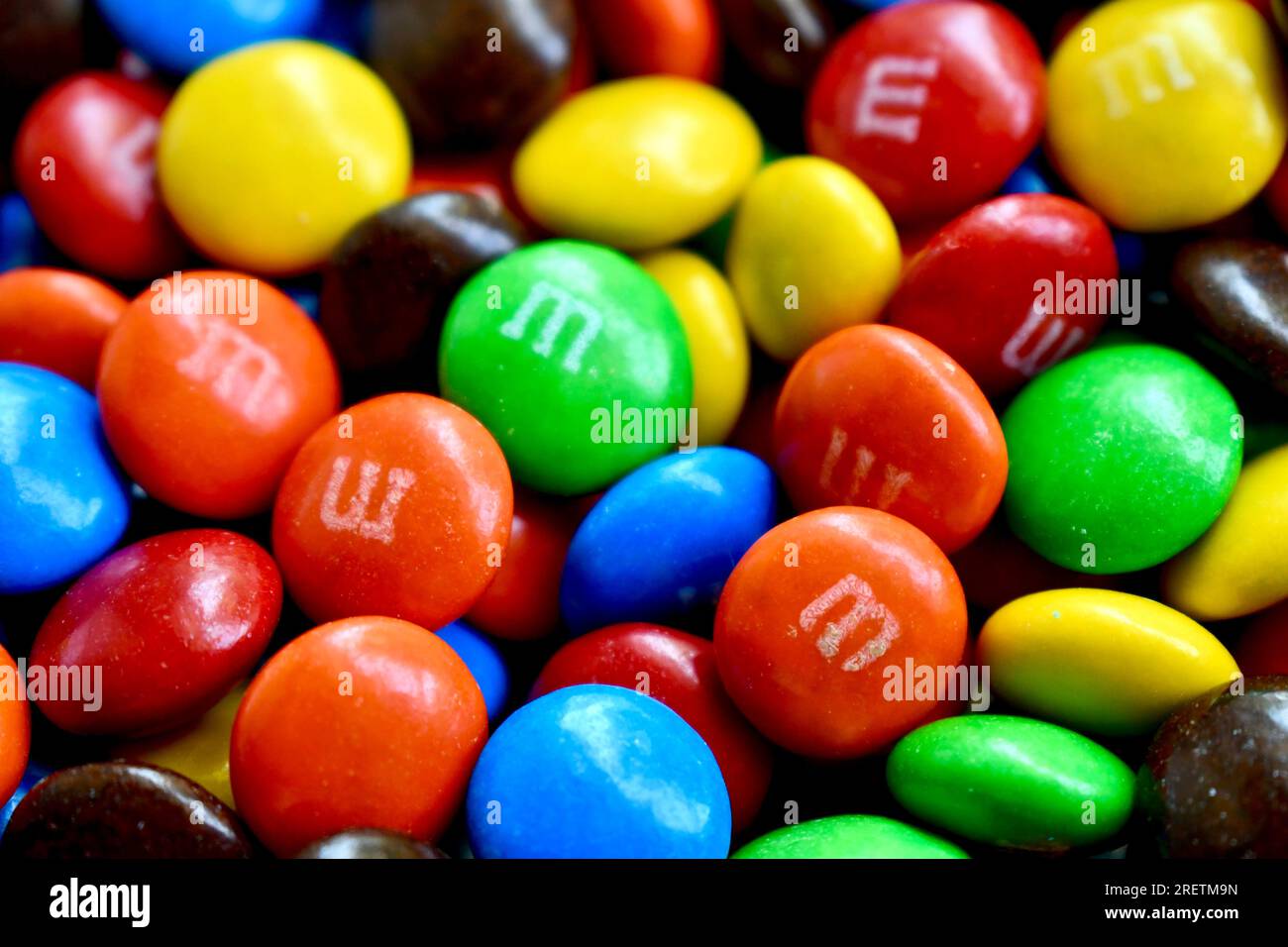 Full frame of colorful M&Ms chocolate candies Stock Photo - Alamy