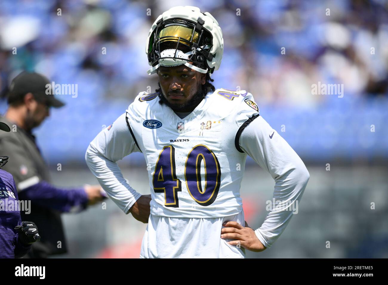 Baltimore Ravens linebacker Malik Harrison (40) works out during the ...