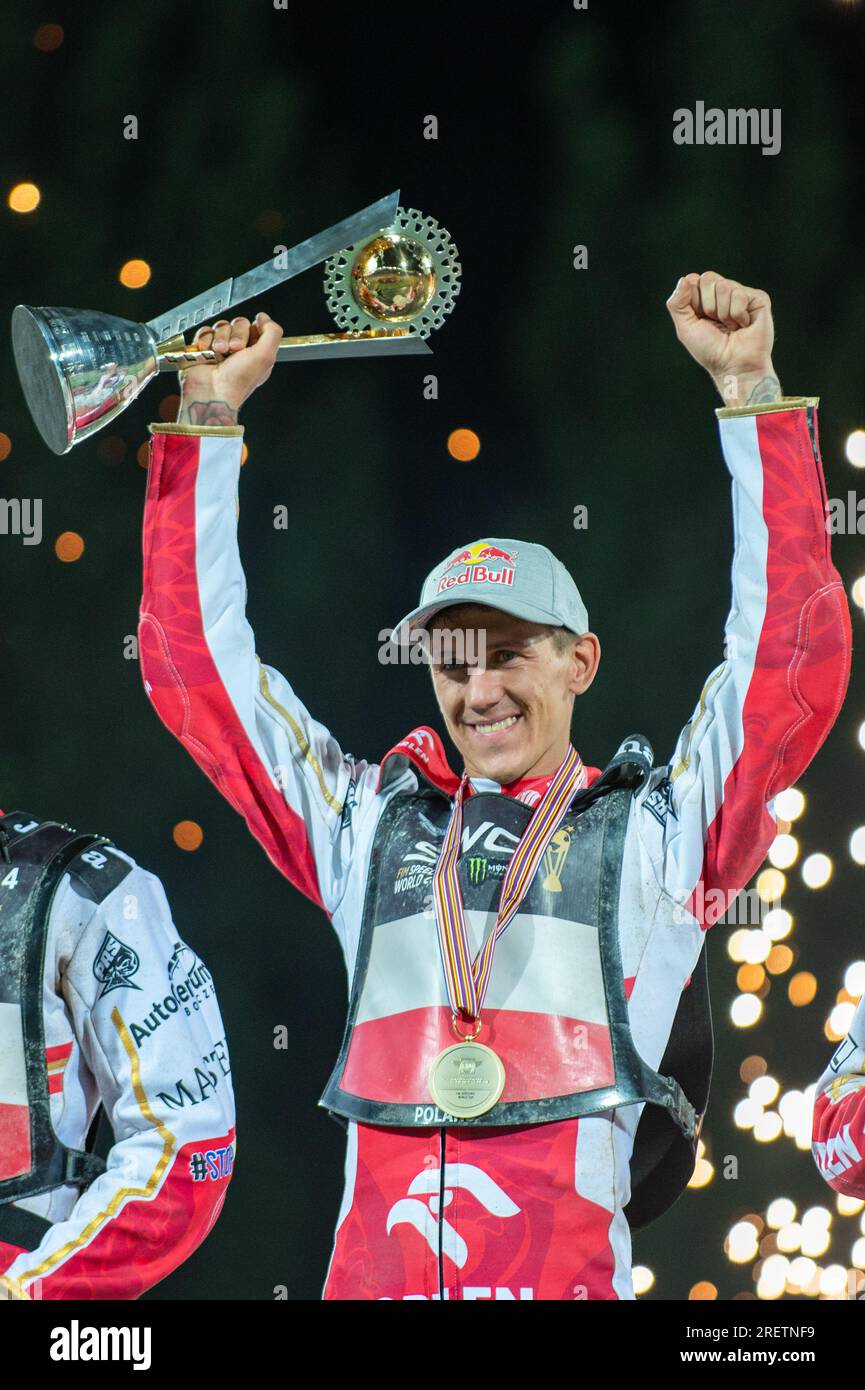 Wroclaw, Poland. 29th July, 2023. Maciej Janowski (Blue) of Poland ...