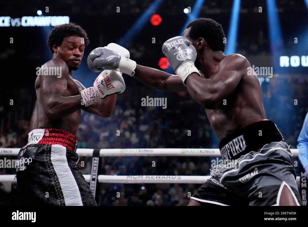 Errol Spence Jr., left, and Terence Crawford fight during their ...