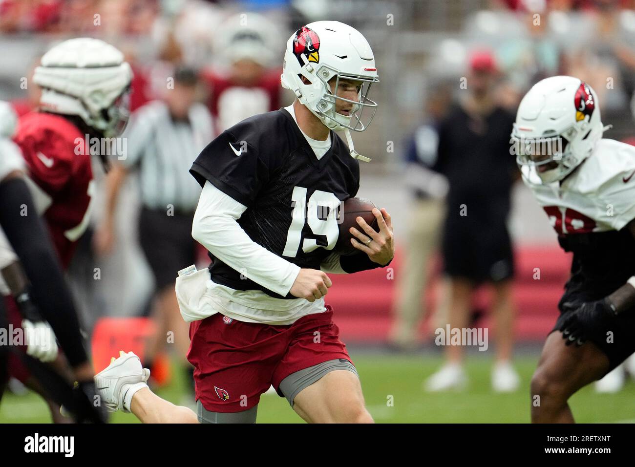 Arizona Cardinals quarterback Jeff Driskel scrambles for a touchdown ...