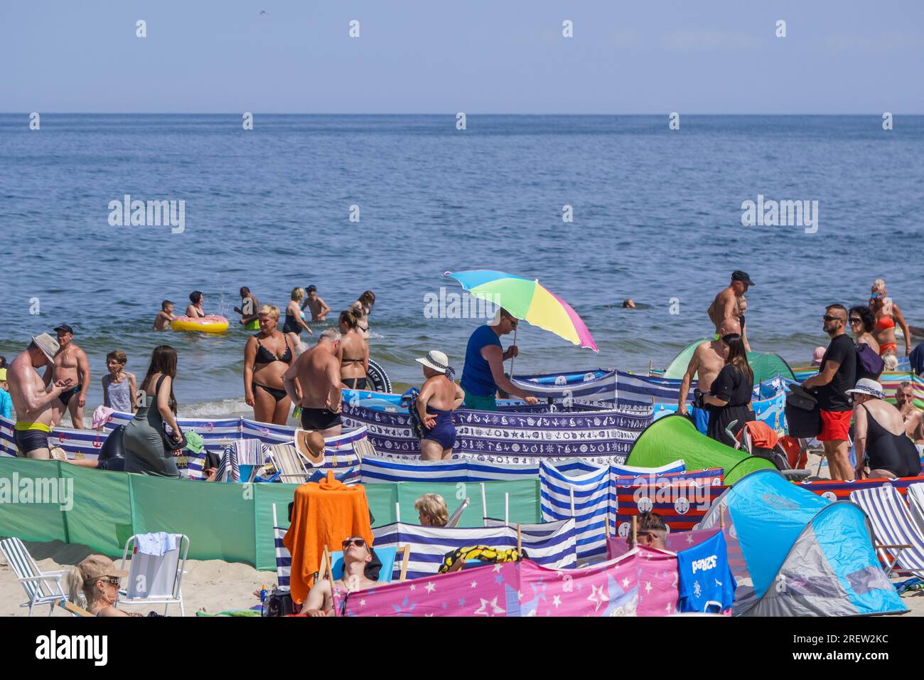 Piaski, Poland. 29th July, 2023. Krynica Morska July 29th. 2023 People enjoy hot summer weather ...