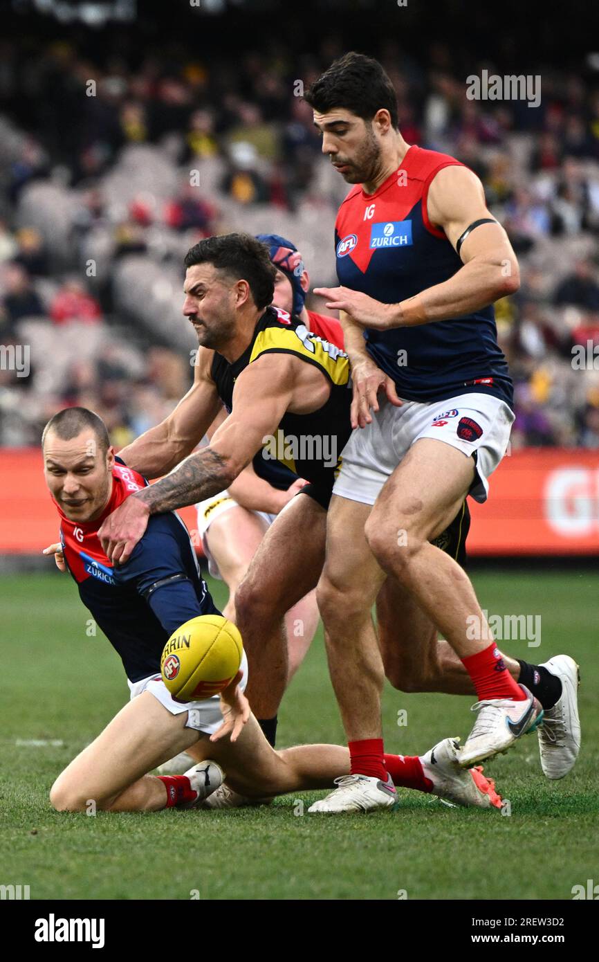 Melbourne, Australia. 30th July, 2023. Ed Langdon of Melbourne (left ...