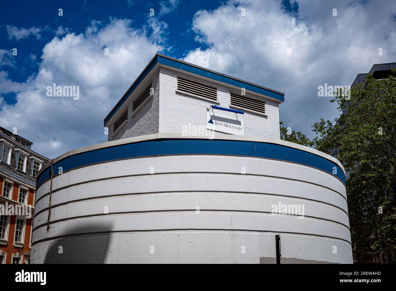 Iron mountain eisenhower centre hi-res stock photography and images - Alamy