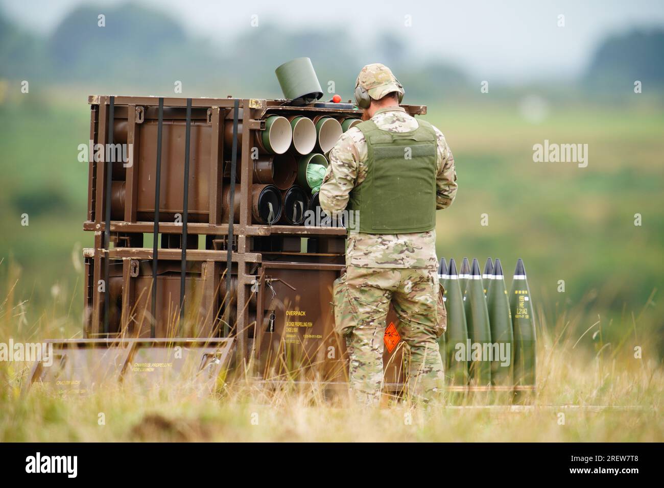 Uk as90 guns hi-res stock photography and images - Alamy