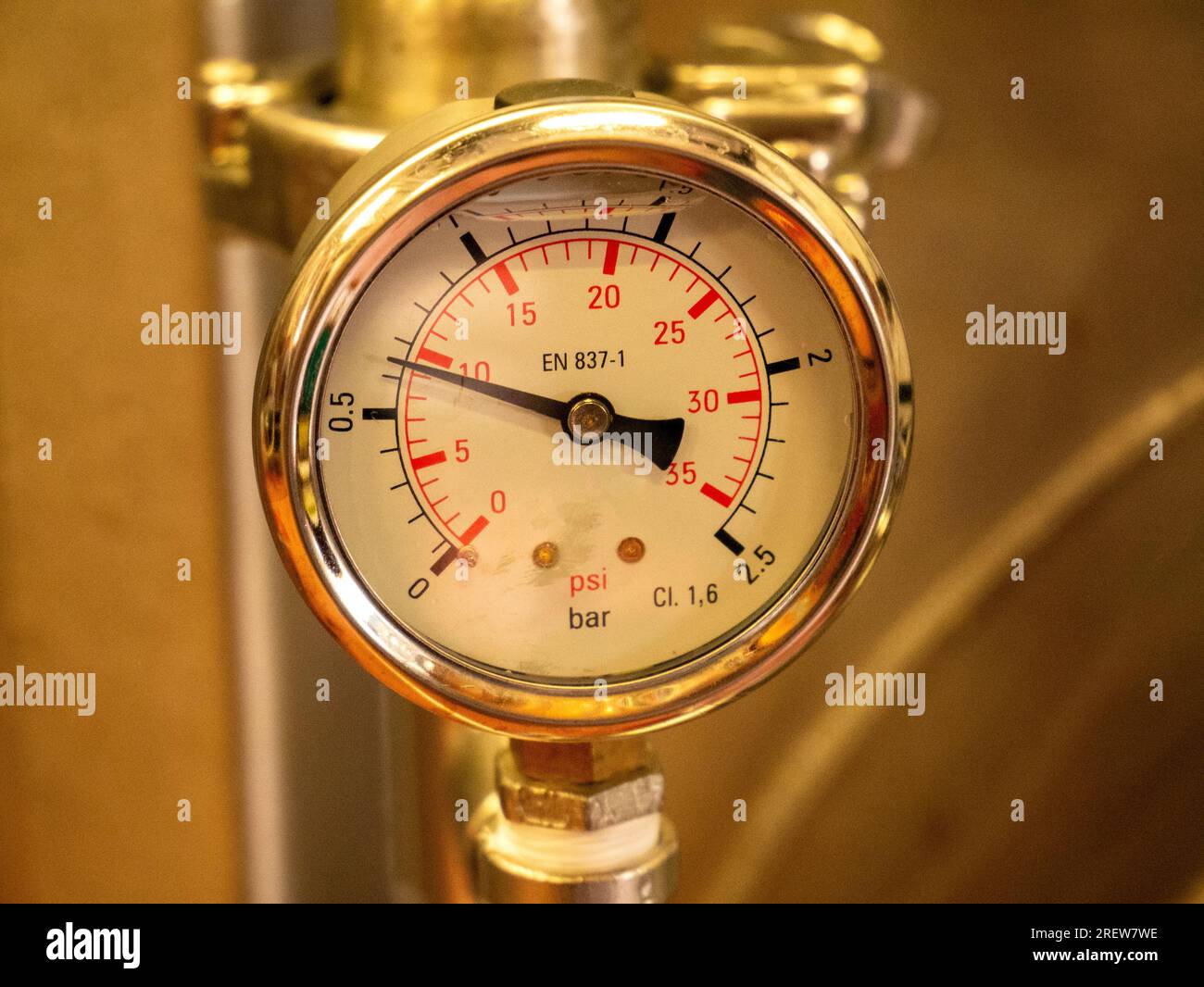 Pointer indicator of pressure on the industrial whiskey distiller ...