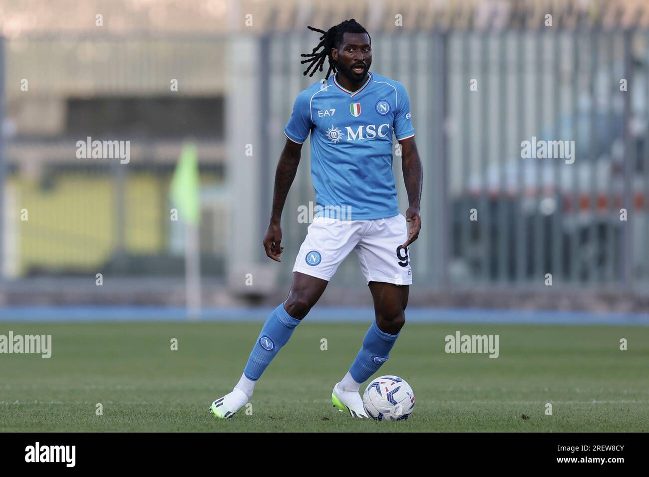 SSC Napoli's Cameroonian midfielder Andre Zambo Anguissa controls the ...