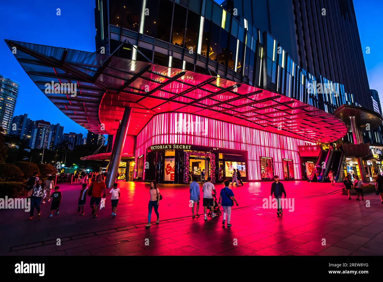 Located in the center of Orchard Road, Hilton Singapore Orchard offers ...