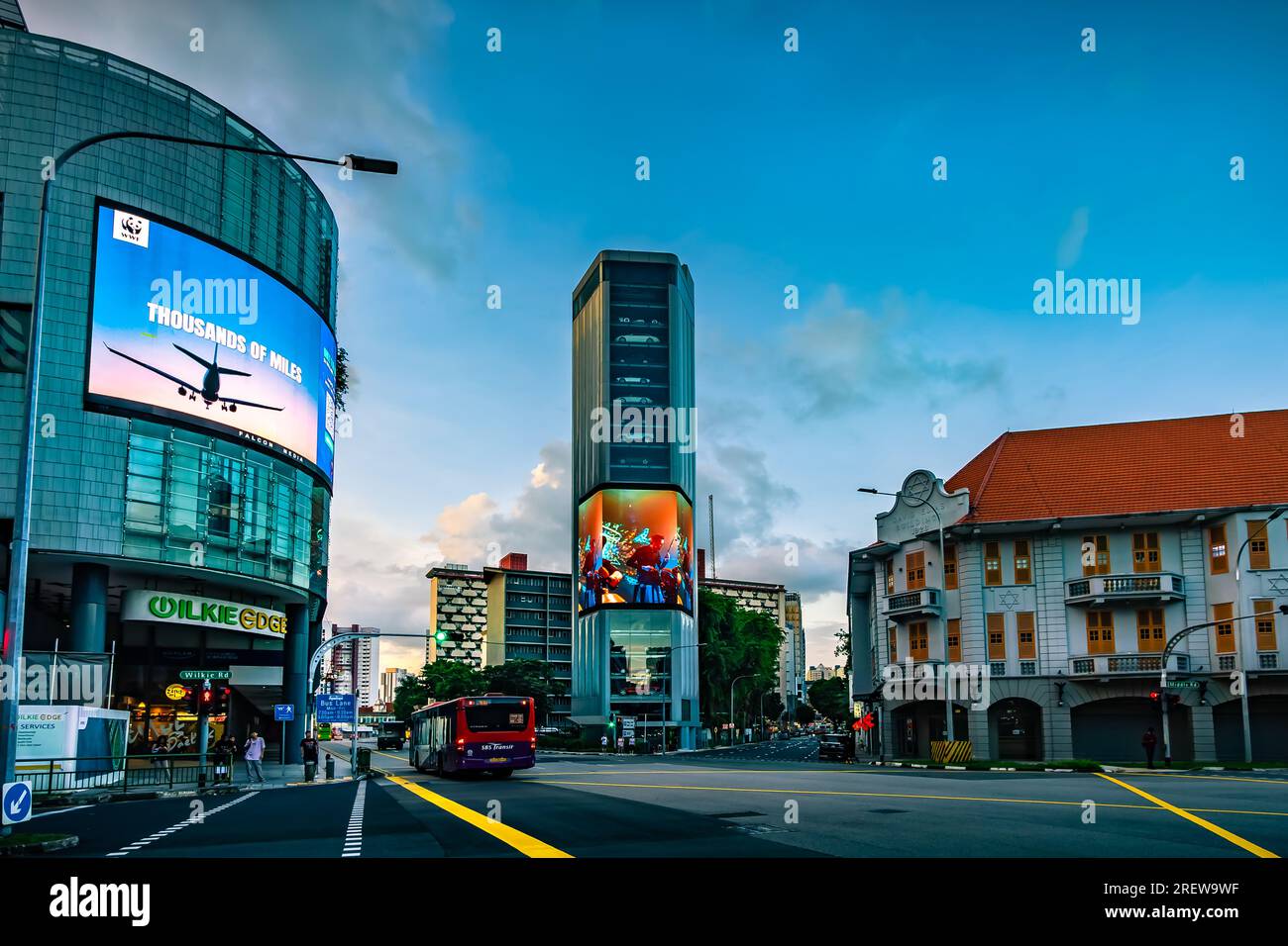 Ten Square Car Vending Machine, Short street, Singapore Stock Photo - Alamy