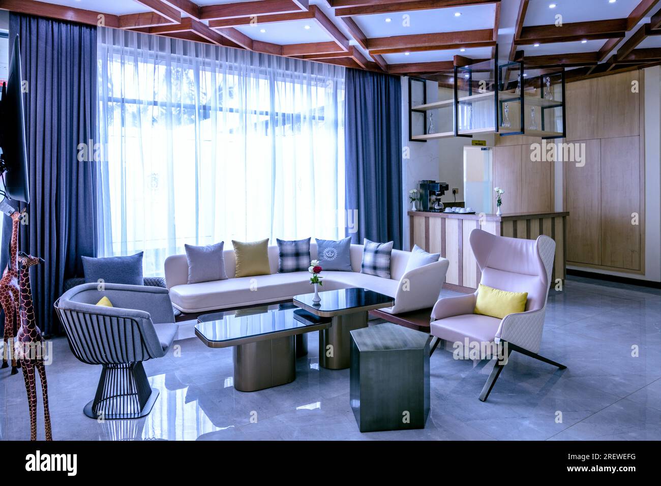 Royal lodge interior hi-res stock photography and images - Alamy