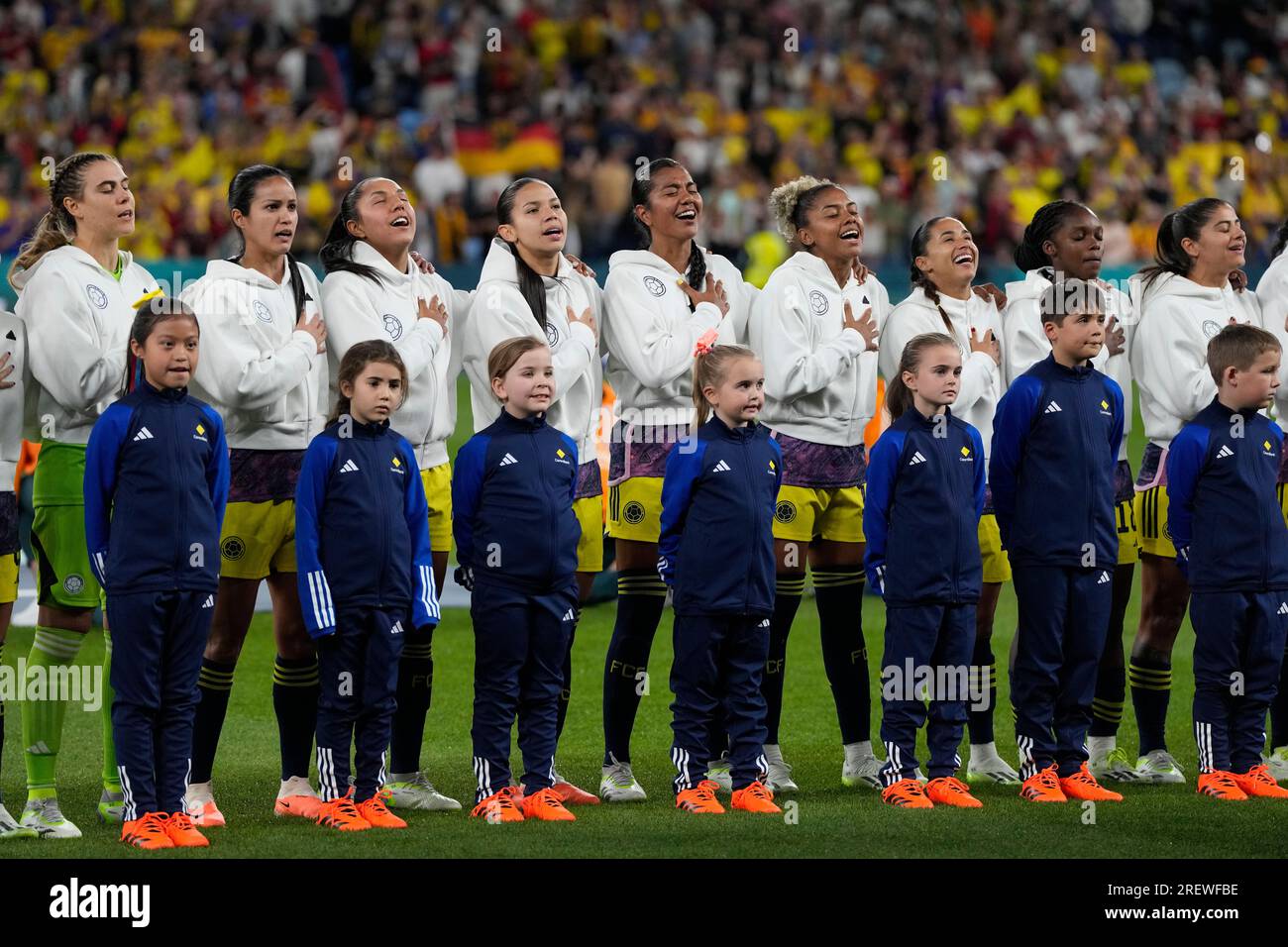 Colombia players sing national anthem before the Women's World Cup ...