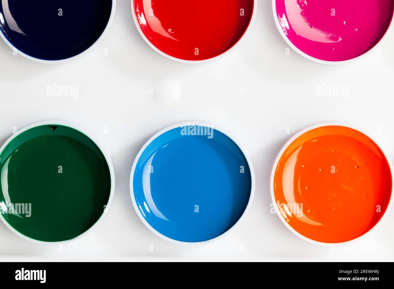 Red paintings band hi-res stock photography and images - Alamy