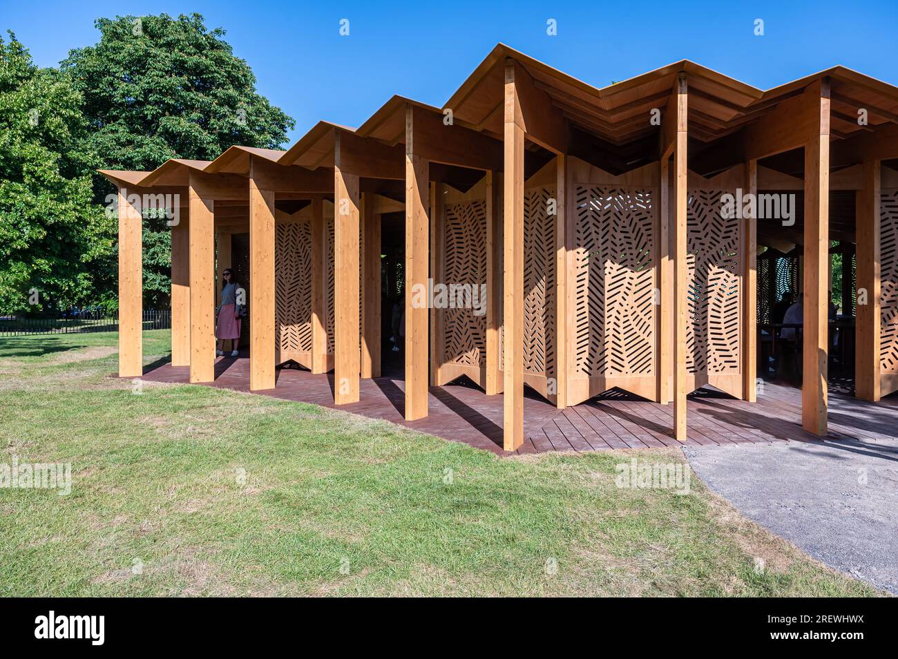 Serpentine Pavilion 2023 - designed by Lina Ghotmeh Stock Photo - Alamy