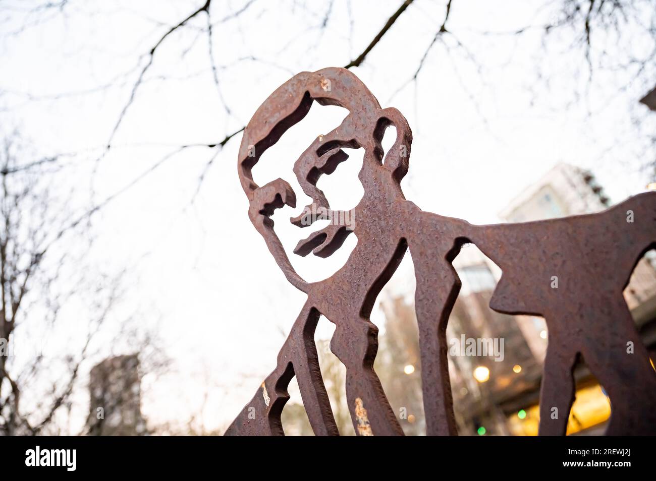 Alan Turing Sculpture Memorial, Paddington, London Stock Photo - Alamy