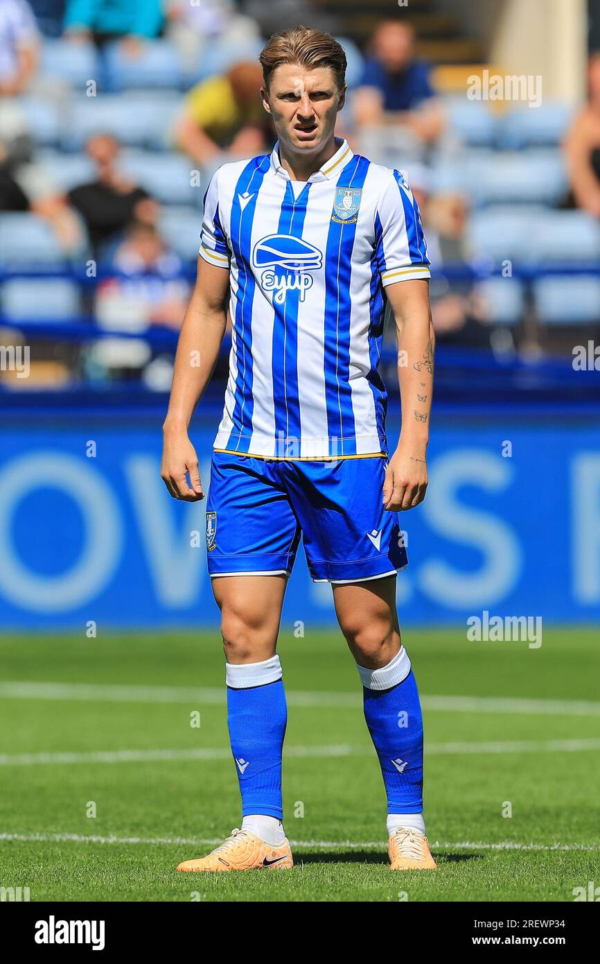 George byers soccer hi-res stock photography and images - Alamy
