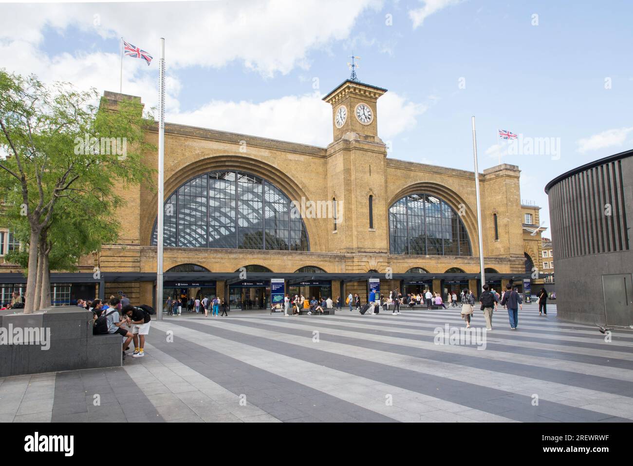 External concourse at Kings Cross Station London Stock Photo - Alamy
