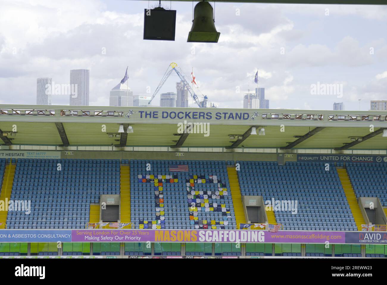 The den stadium hi-res stock photography and images - Alamy