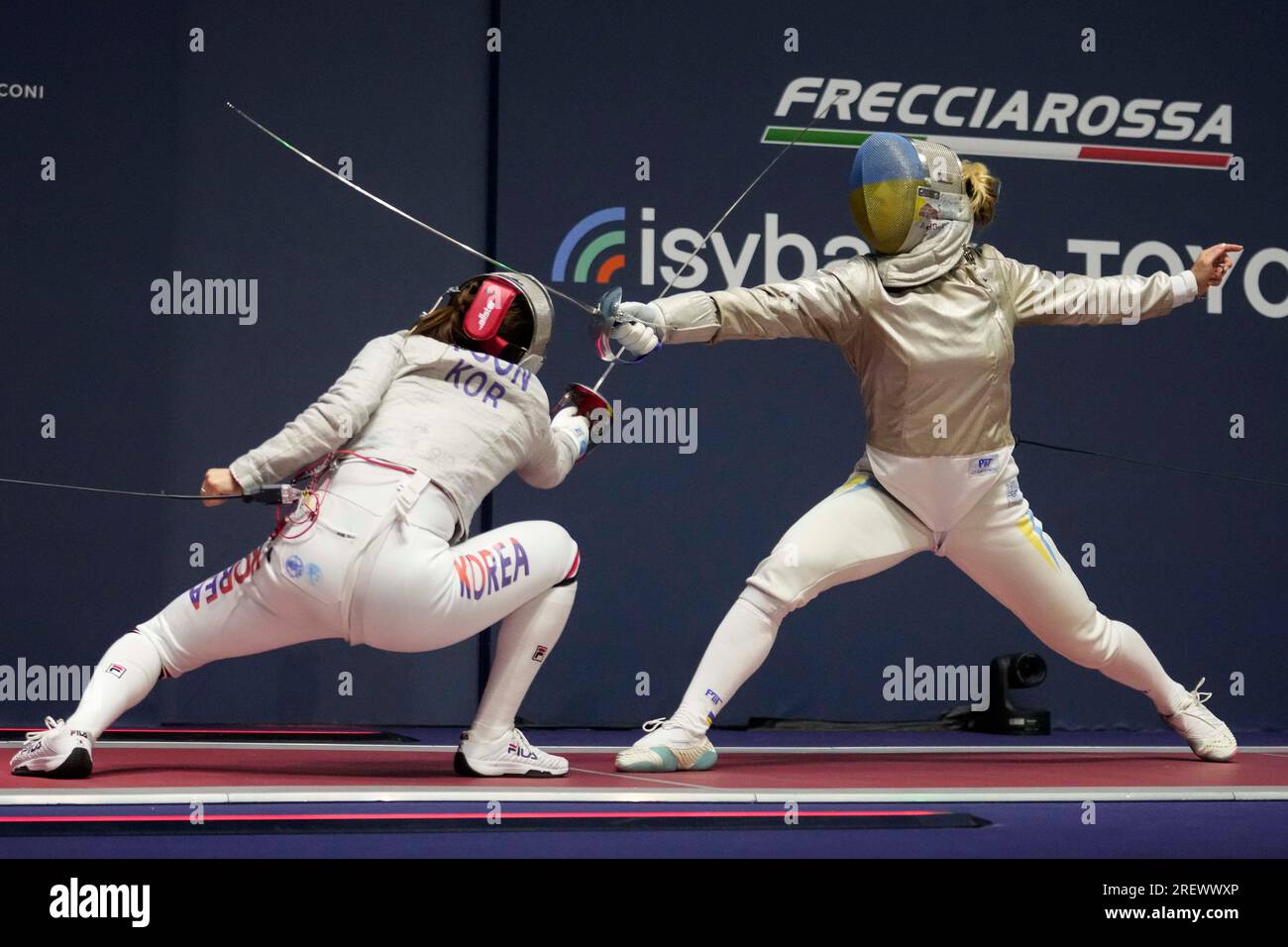 Ucraine's Olga Kharlan competes against Korea's Jisu Yoon during the ...