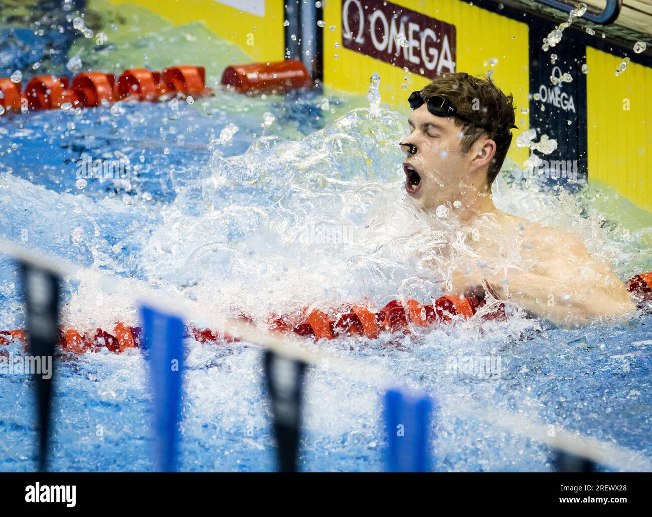 FUKUOKA - Hunter Armstrong from America wins the men's 50 back on the ...