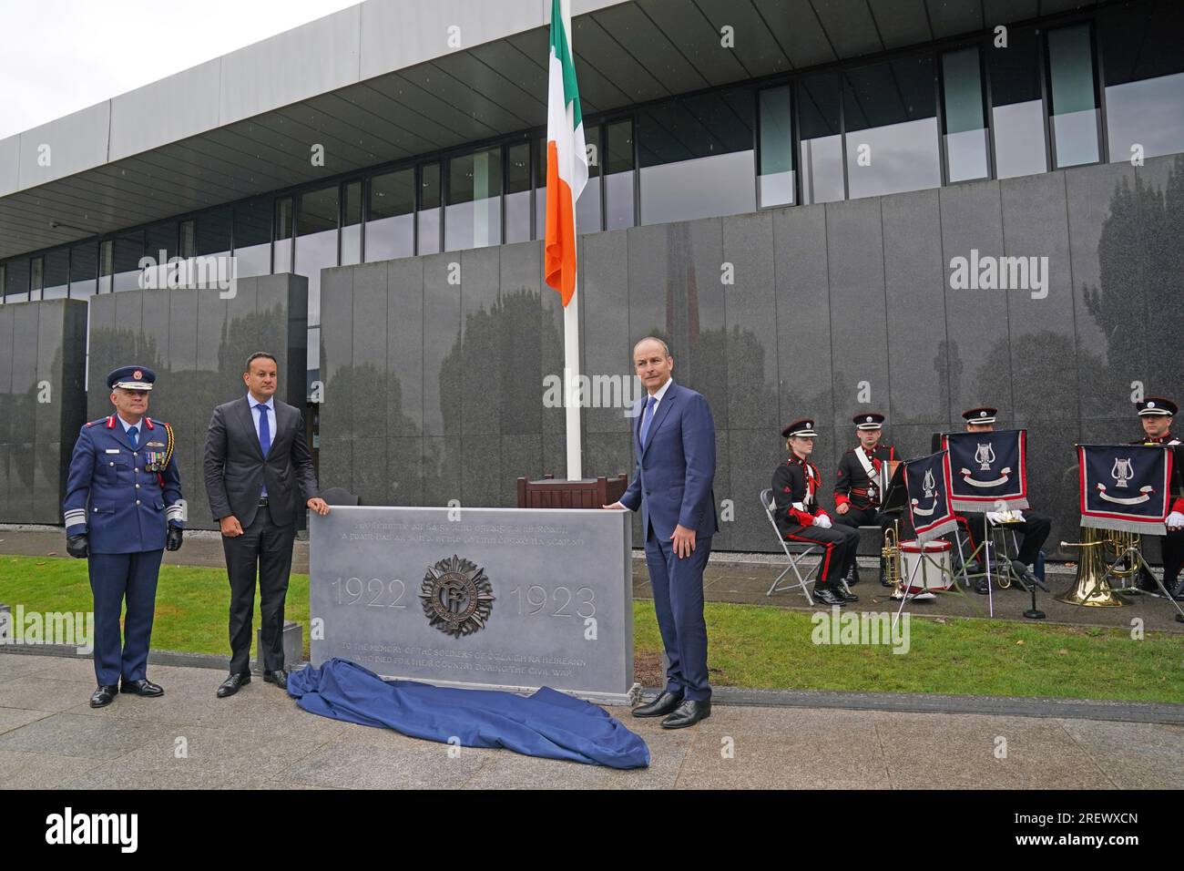 Chief staff irish defence forces hi-res stock photography and images ...