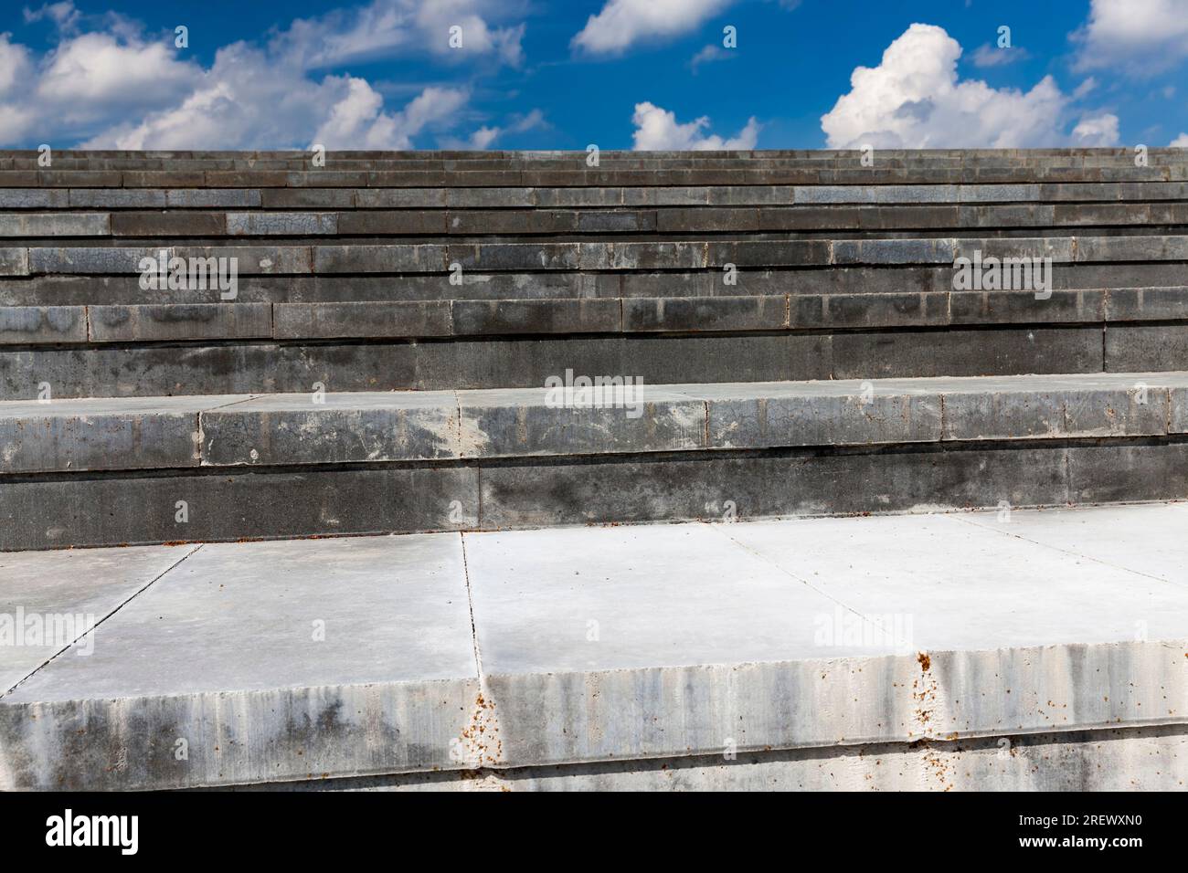 Uneven concrete steps hi-res stock photography and images - Alamy