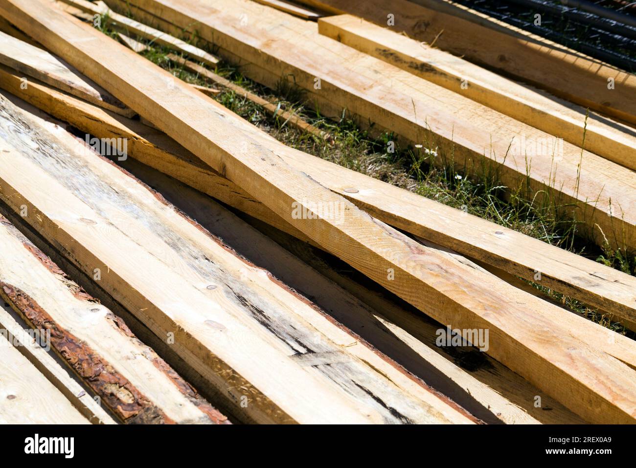 Raw building materials hi-res stock photography and images - Alamy