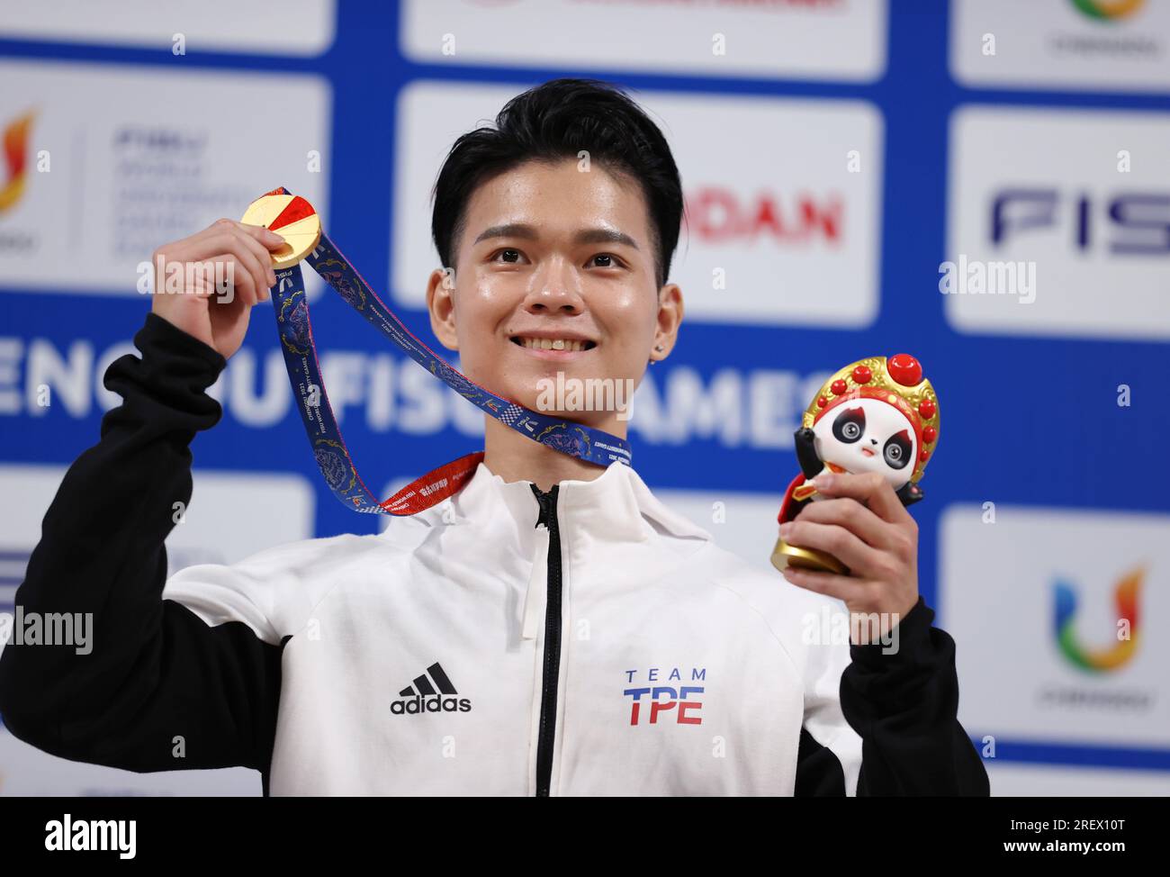 Chengdu, China's Sichuan Province. 30th July, 2023. Gold medalist Sun ...