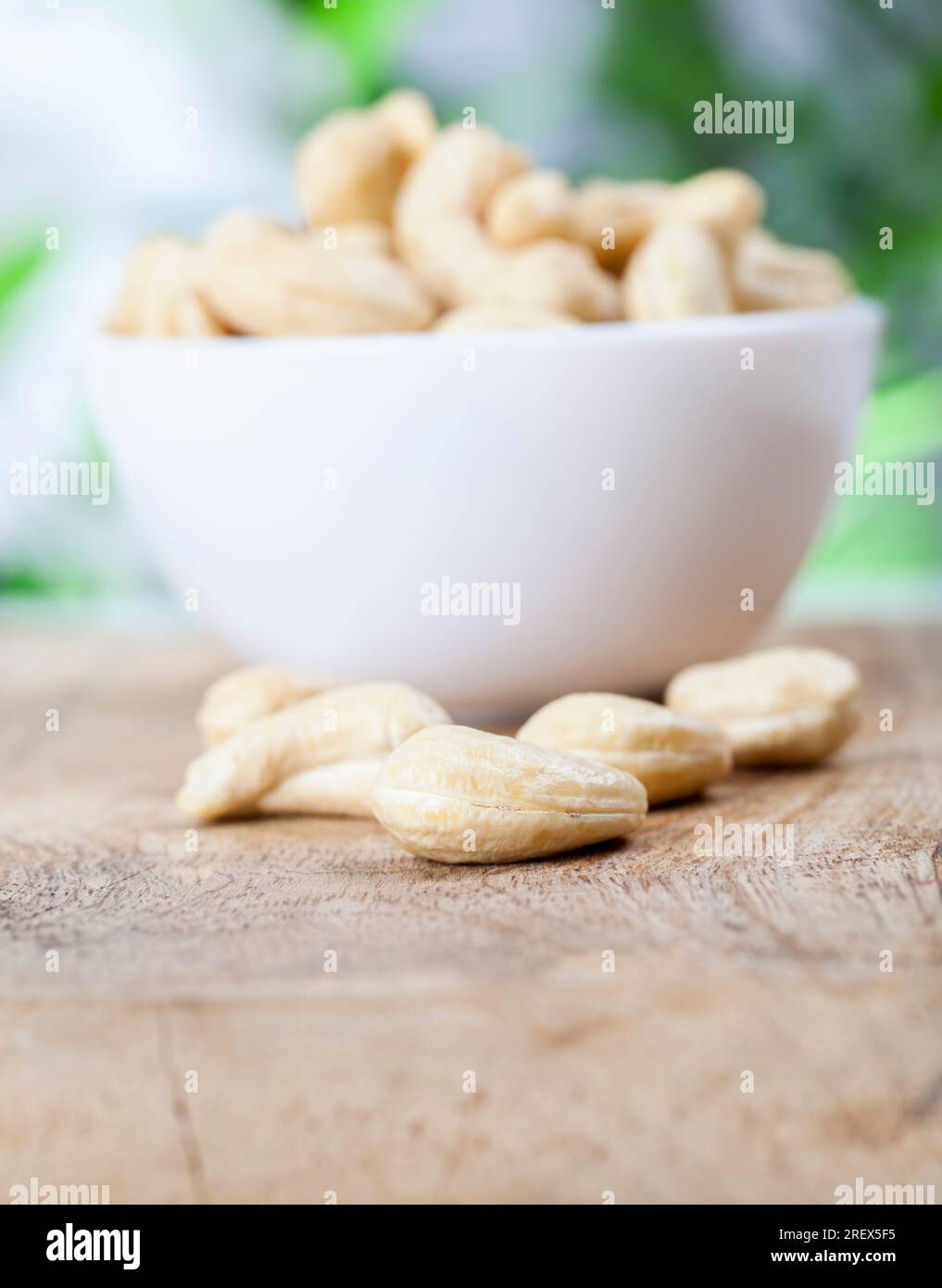 Crunchy cashew hi-res stock photography and images - Alamy