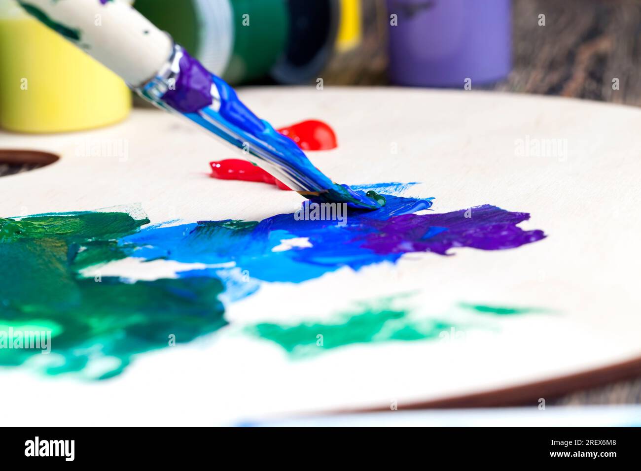 art brushes and paints for painting pictures, oil and other paints with ...