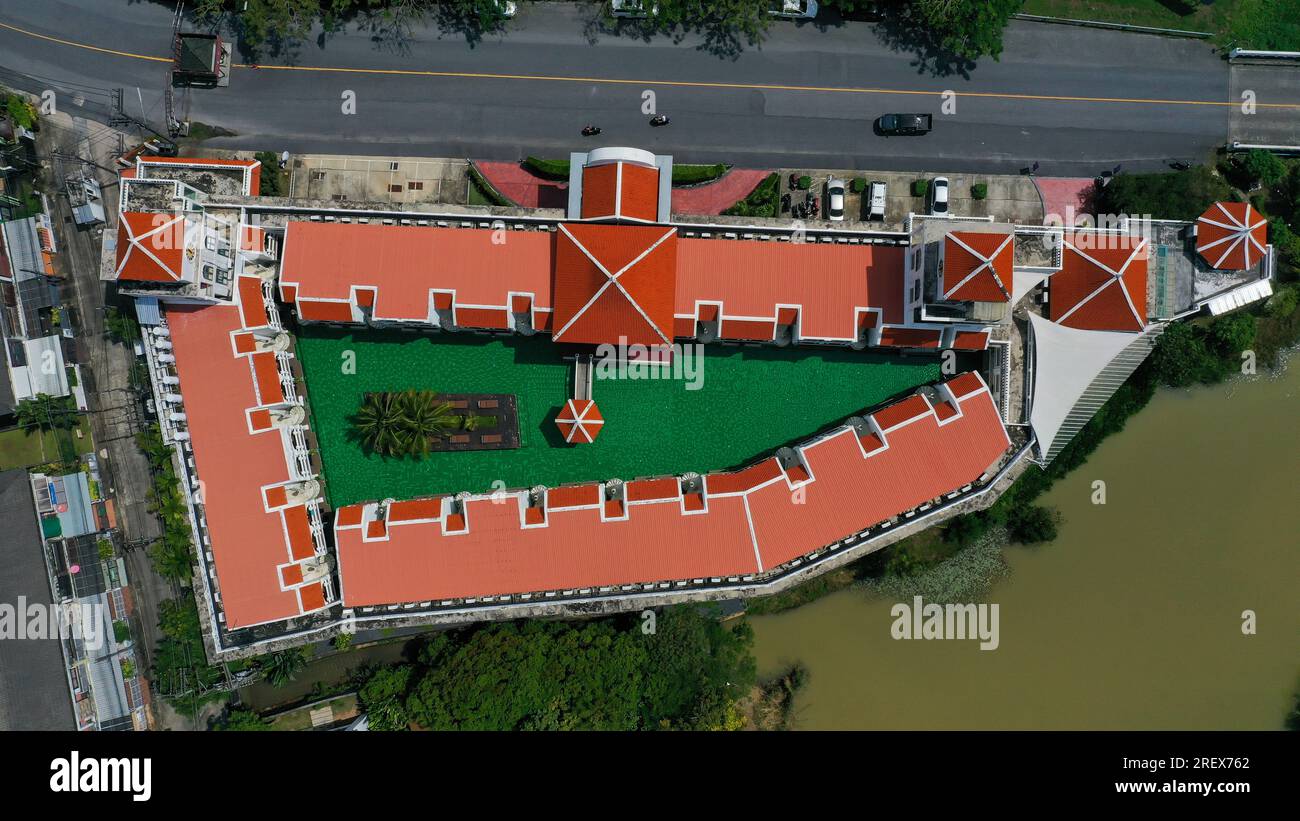 Aerial florida hotel swimming pool hi-res stock photography and images ...