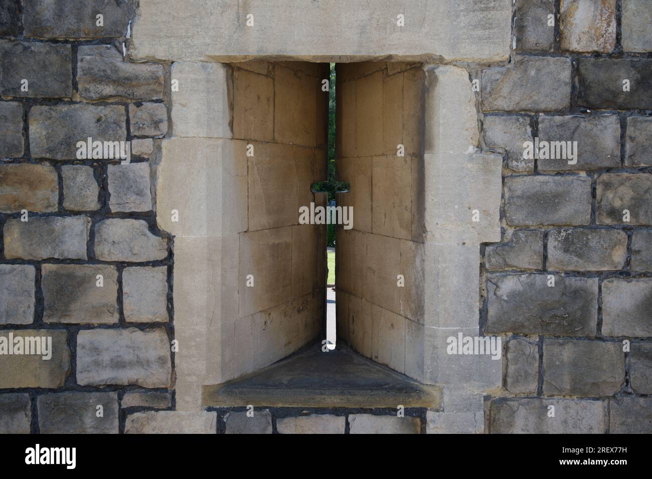 Windsor Castle arrow slit Stock Photo - Alamy