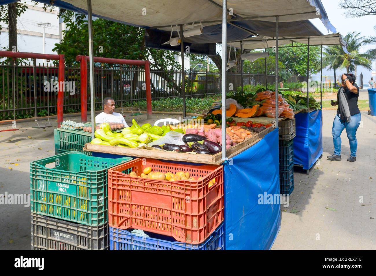 Food stall brazil hi-res stock photography and images - Alamy