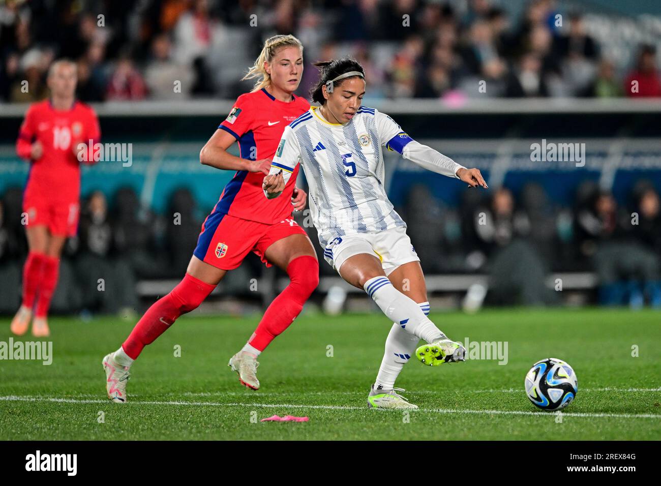 Auckland, New Zealand. 30th July, 2023. Sophie Roman Haug (L) of Norway ...