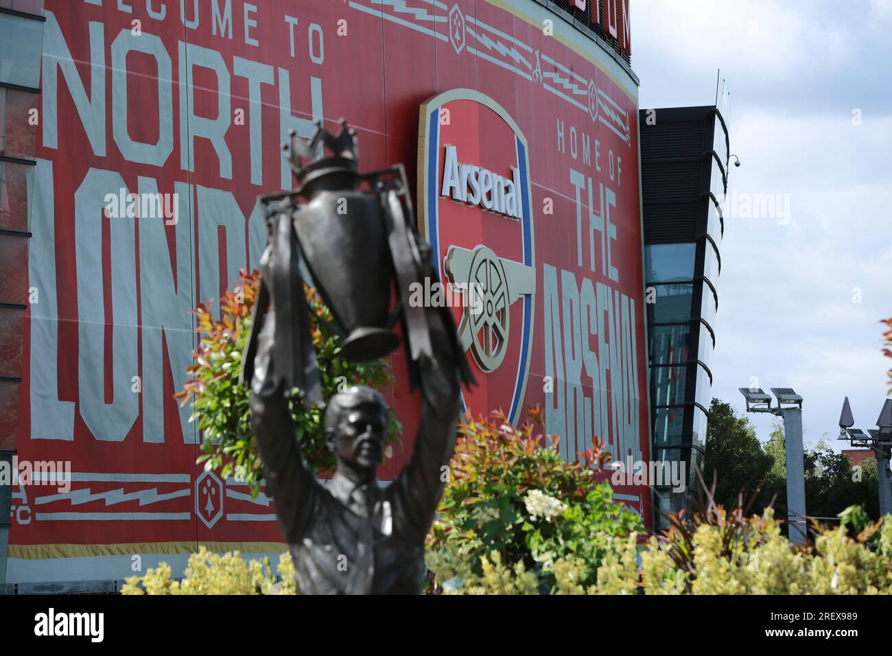 London, UK. 30 July 2023. Arsenal unveil Arsène Wenger statue outside ...