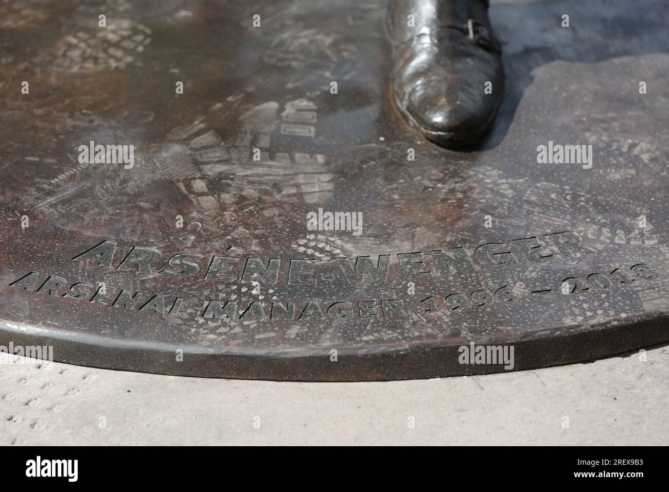 London, UK. 30 July 2023. Arsenal unveil Arsène Wenger statue outside ...