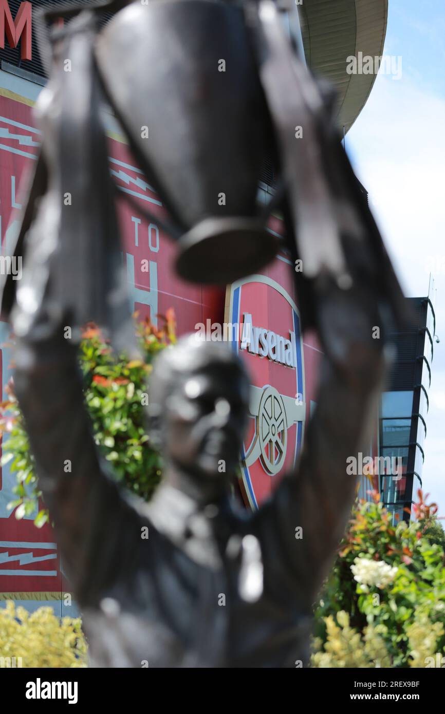 London, UK. 30 July 2023. Arsenal unveil Arsène Wenger statue outside ...