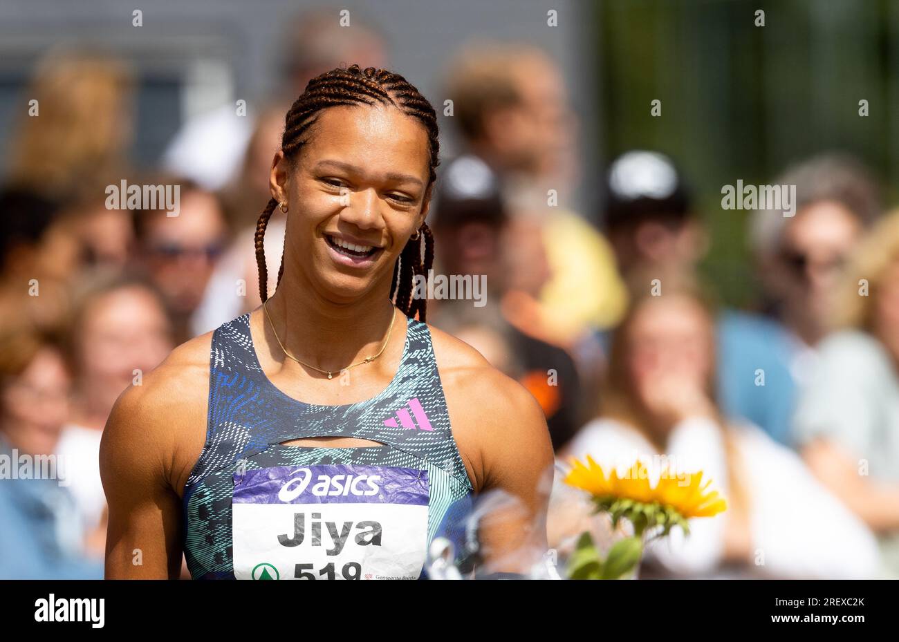 Sprinting tasa jiya hi-res stock photography and images - Alamy