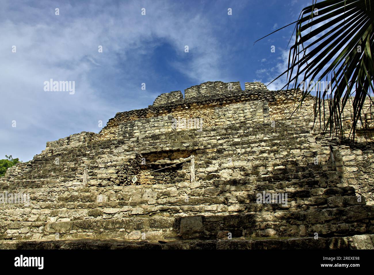 Chacchoben mayan ruins hi-res stock photography and images - Alamy