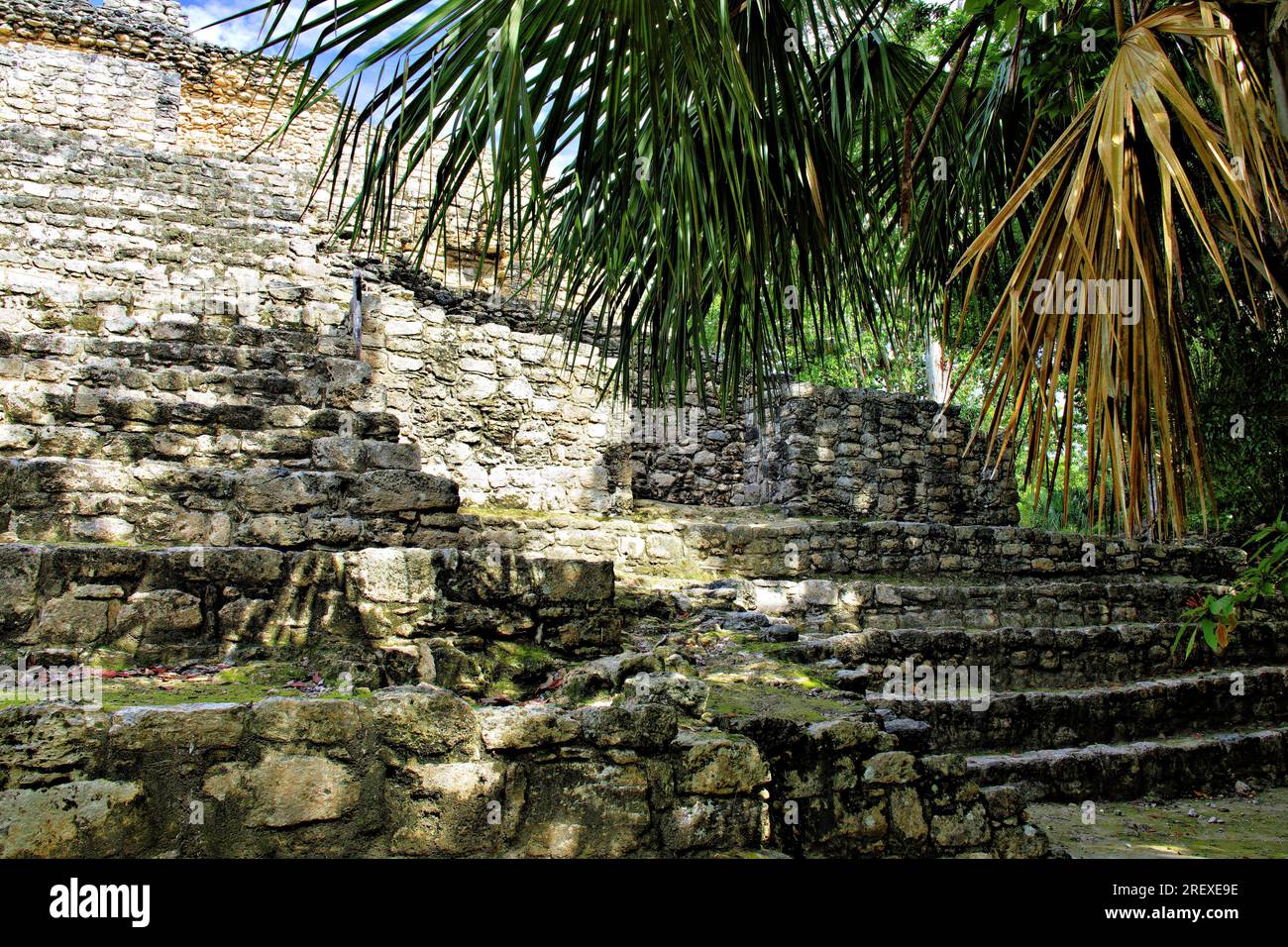 Chacchoben mayan ruins hi-res stock photography and images - Alamy
