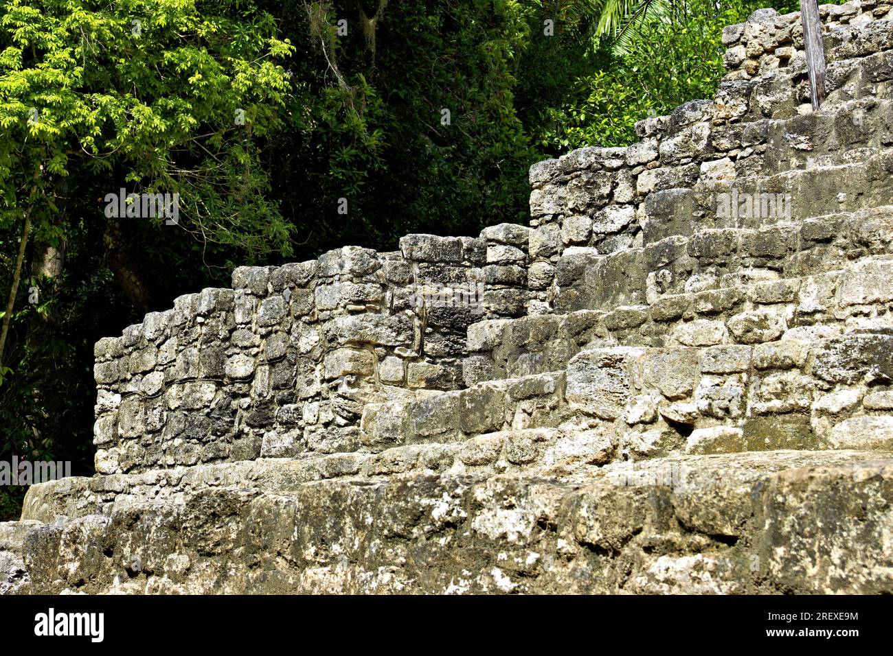 Chacchoben mayan ruins hi-res stock photography and images - Alamy