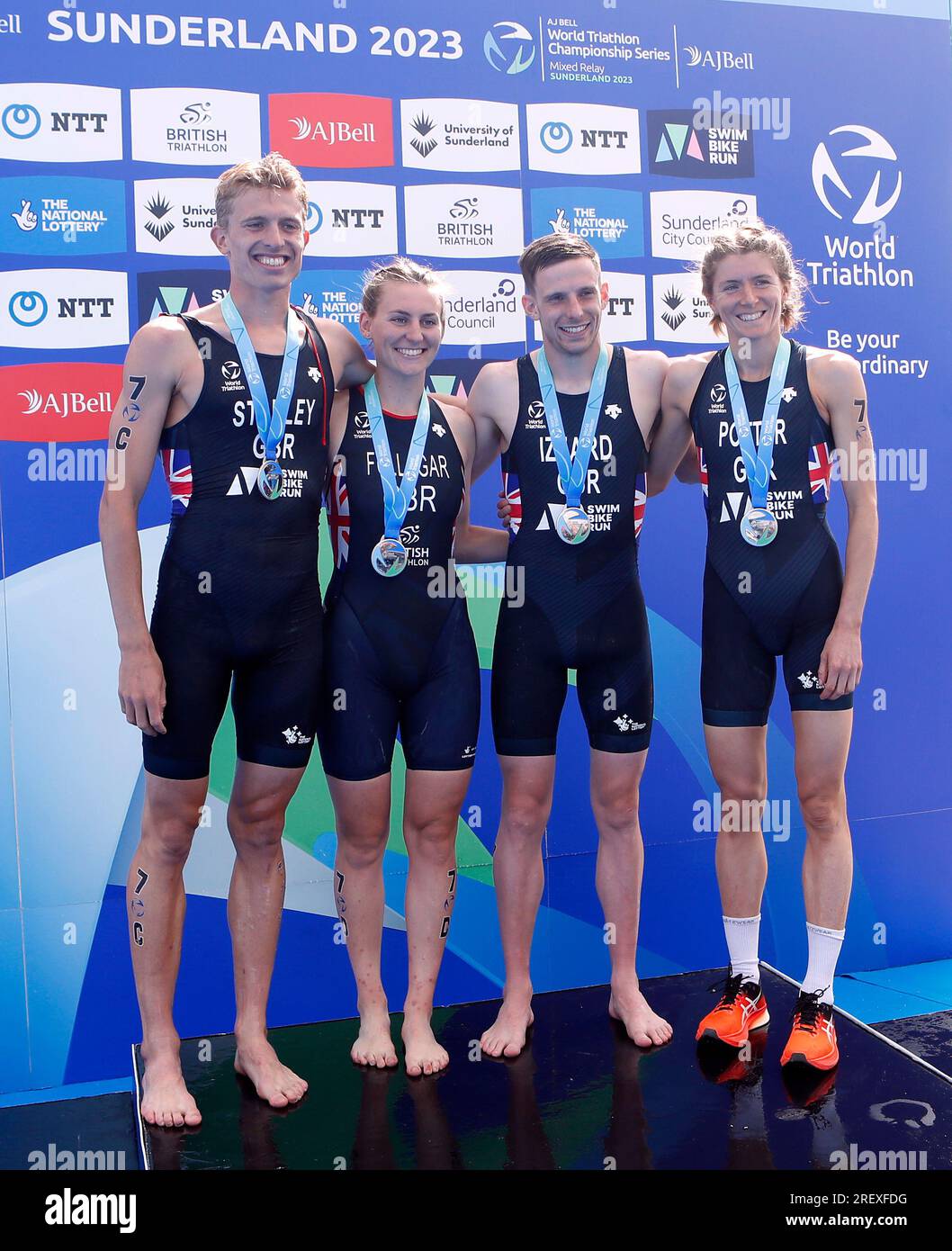 Team Great Britain's Barclay Izzard, Beth Potter, Max Stapley and ...