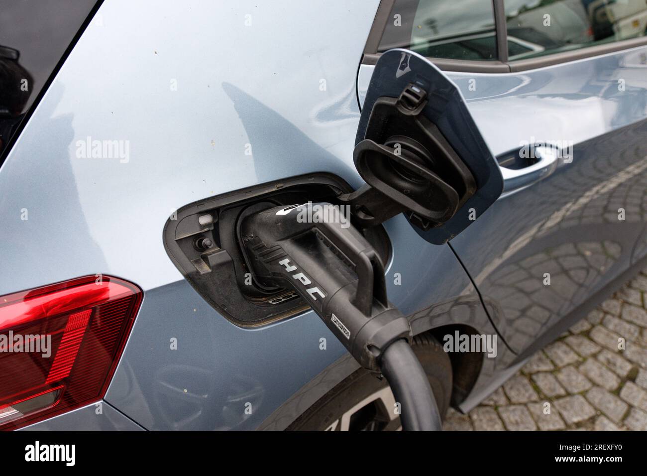 PRODUCTION - 30 July 2023, North Rhine-Westphalia, Cologne: An electric ...