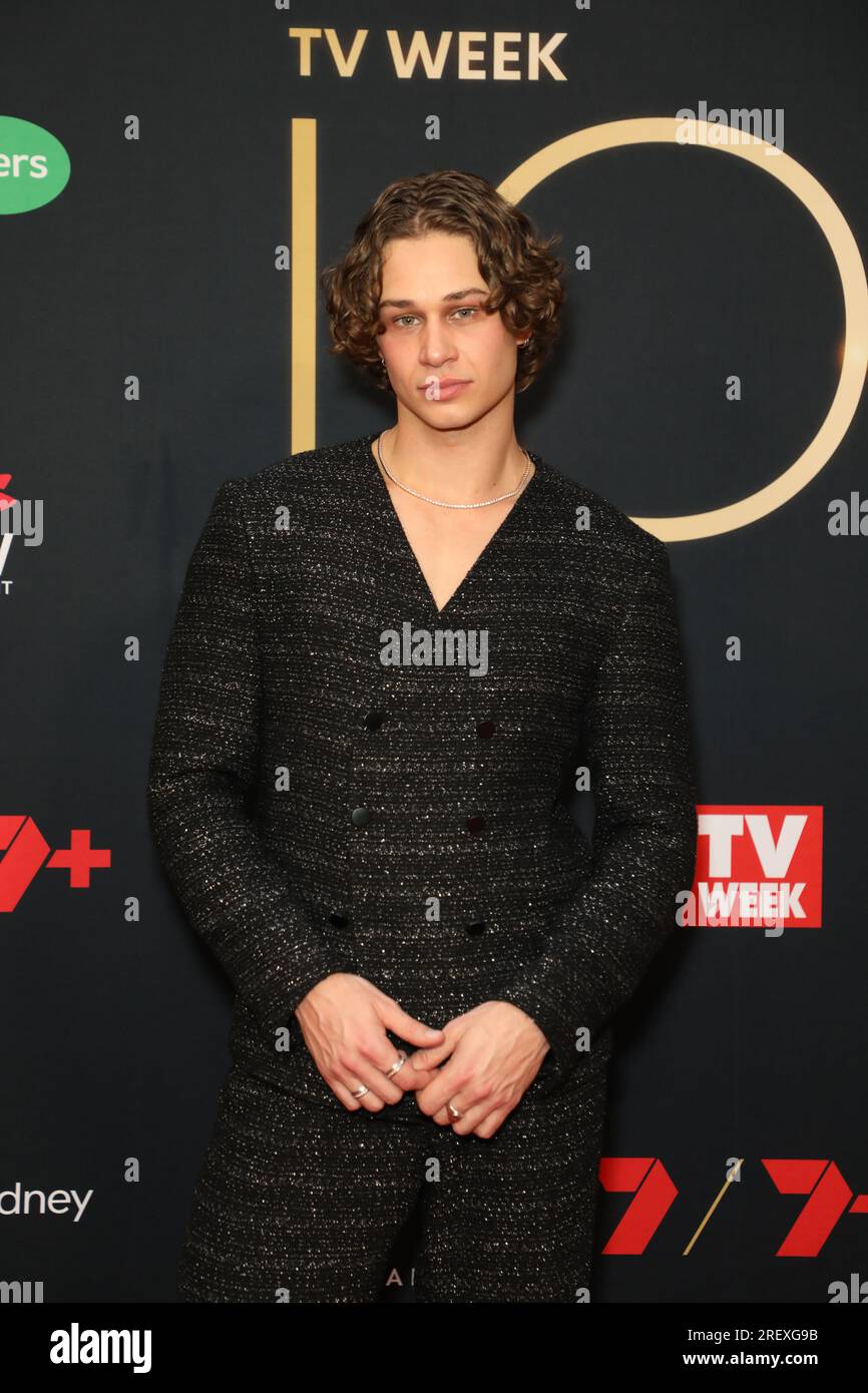 Sydney, Australia. 30th July 2023. Matt Evans arrives on the red carpet ...