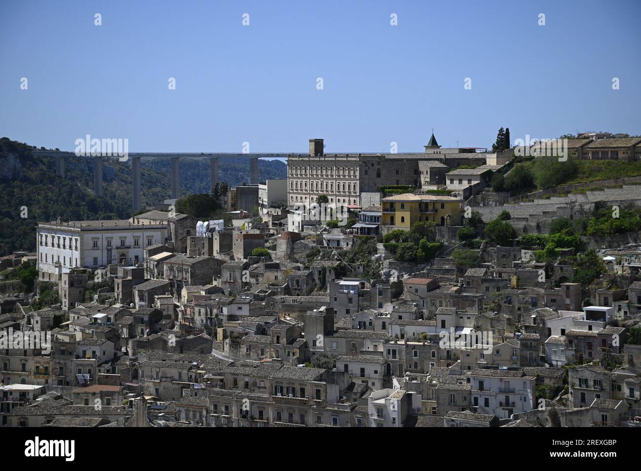 The viaduct ragusa hi-res stock photography and images - Alamy
