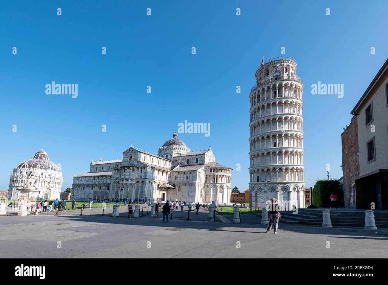 Landmark of the Leaning Tower, Cathedral and Baptistery on Piazza Del ...
