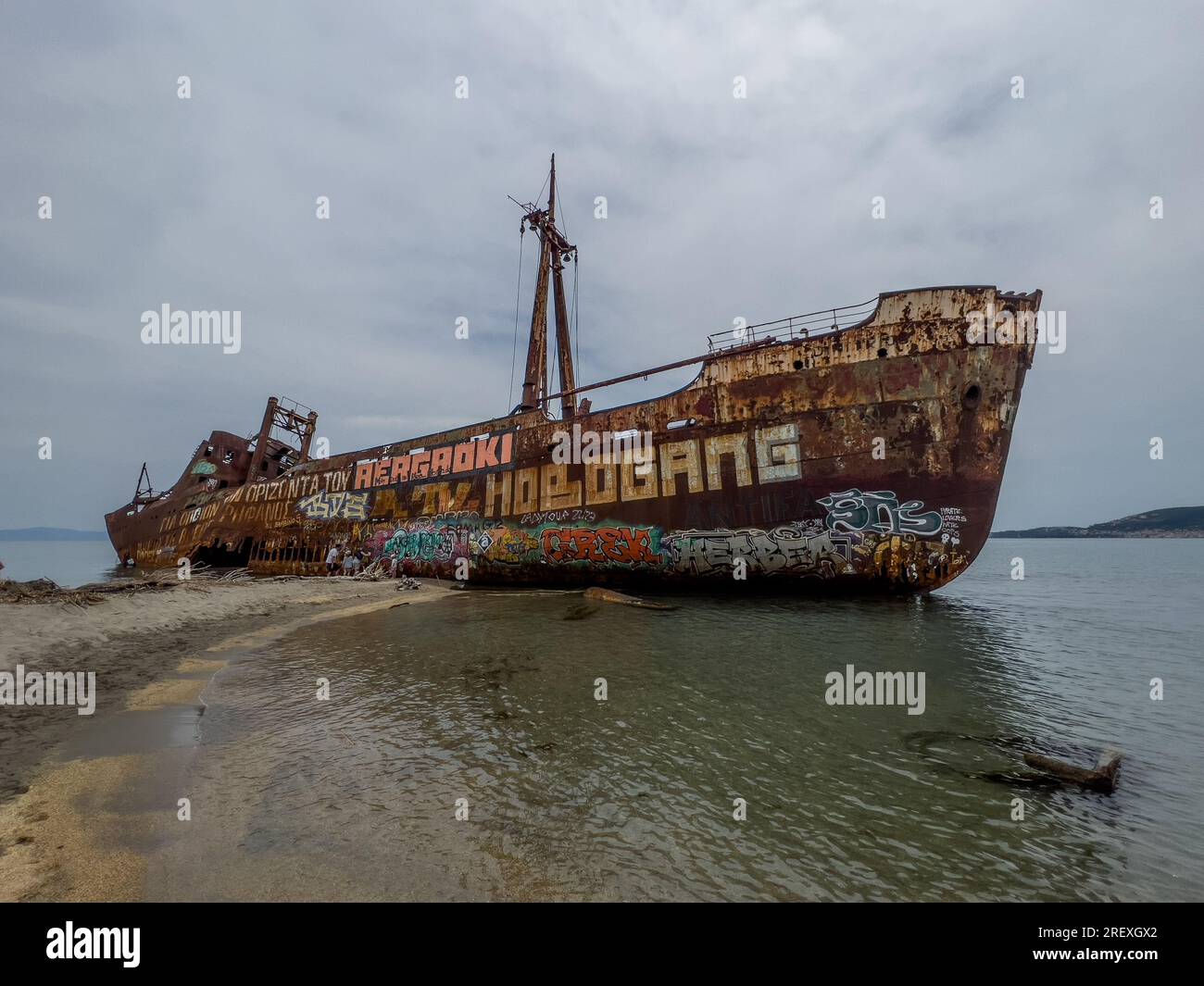 Shipwreck dimitrios valtaki beach hi-res stock photography and images ...