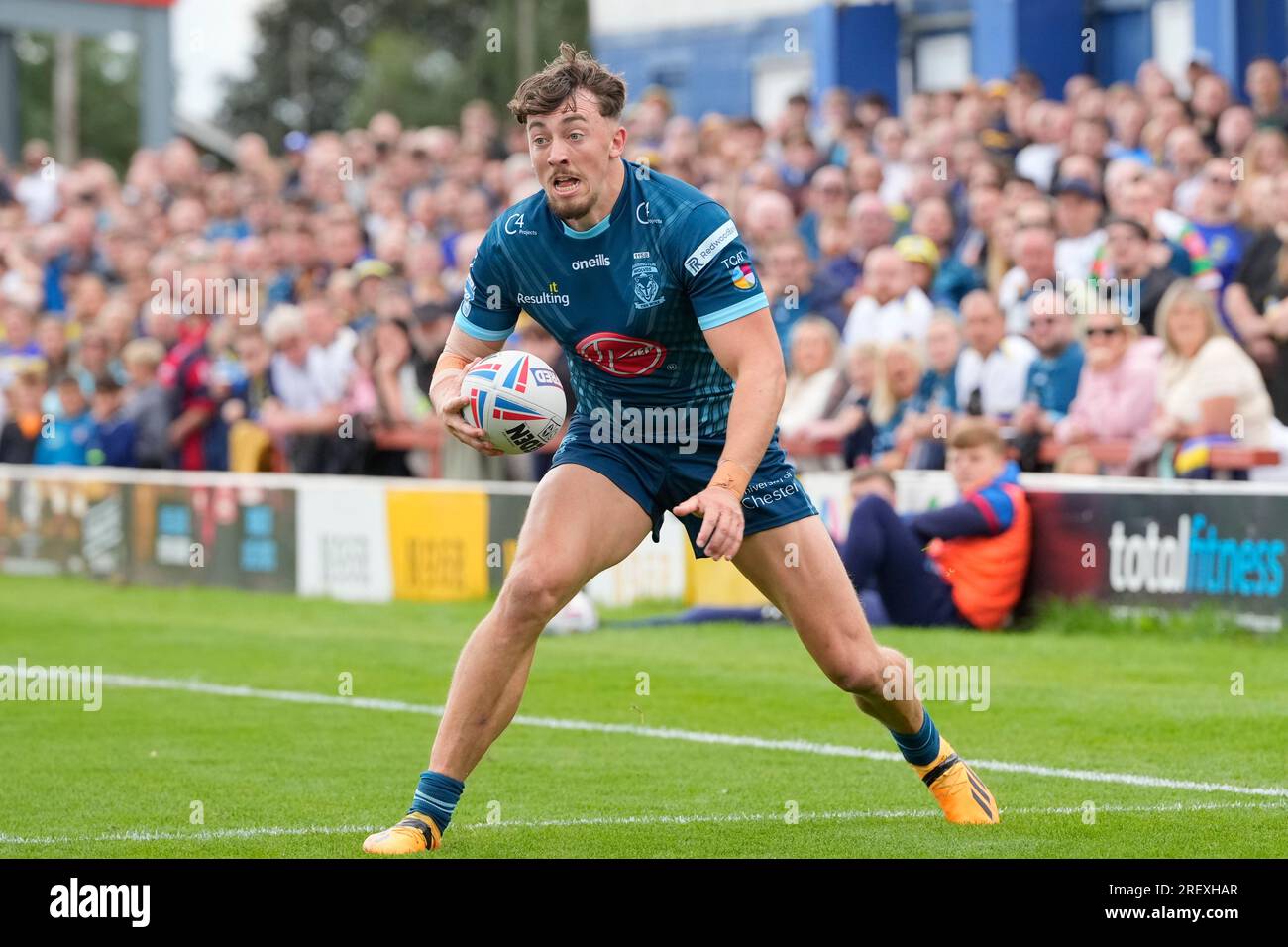 Matty Ashton #5 of Warrington Wolves during the Betfred Super League ...