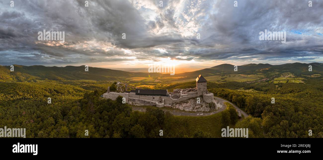 Regec castle hi-res stock photography and images - Alamy