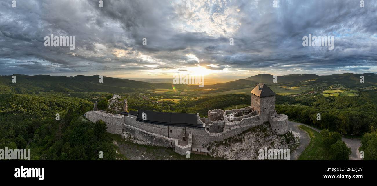 Castle of regec hi-res stock photography and images - Alamy